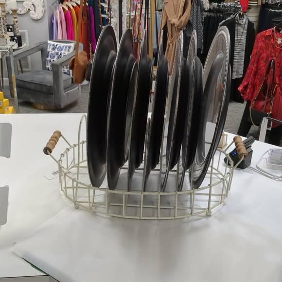 GANZ | Kitchen | New Ganz Distresssed Plate Rack In Ivory | Poshmark